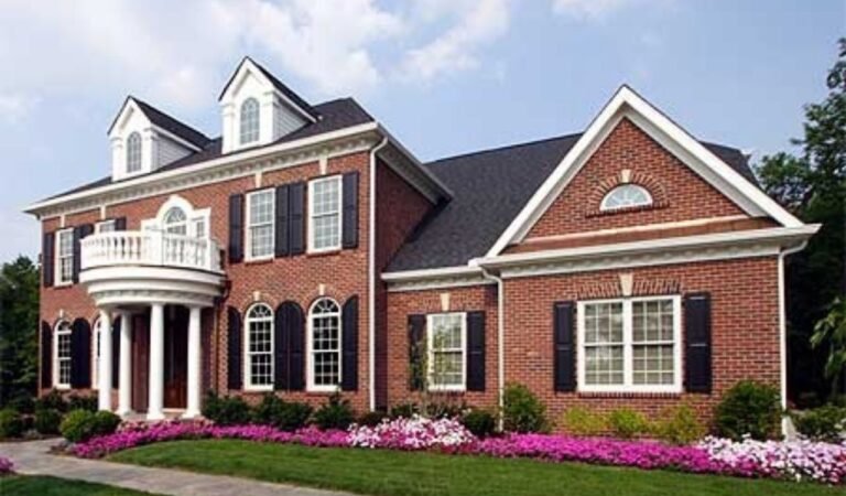 Interesting Peep Into A European House Design: An Off-Grid Experience ...