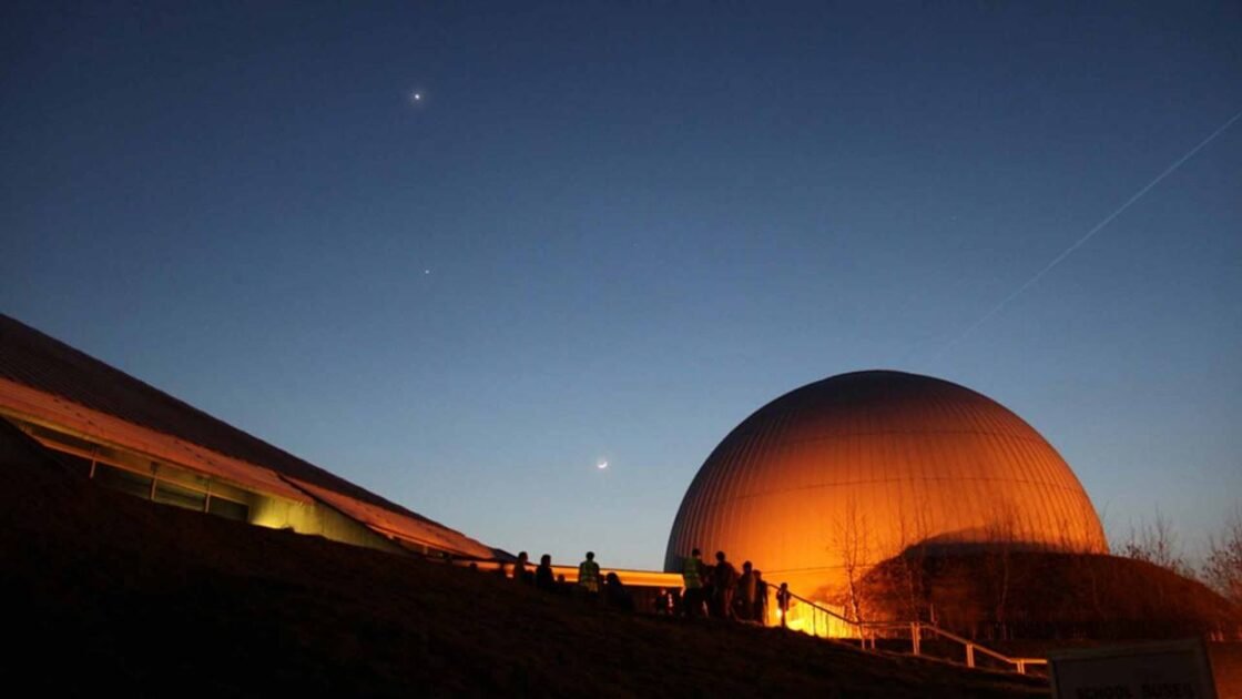 Astronomical Spaces: Enhancing User Experience And Unconventional ...
