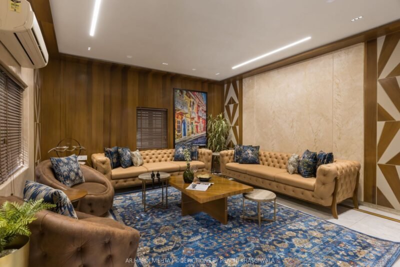 Interior Design Project By Hardi’s Design Studio: Equable Ebullient ...