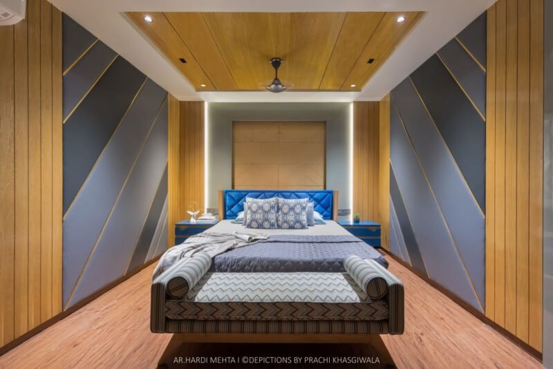 Interior Design Project By Hardi’s Design Studio: Equable Ebullient ...