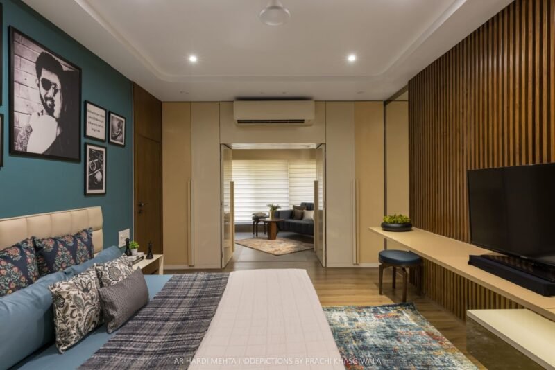 Interior Design Project By Hardi’s Design Studio: Equable Ebullient ...